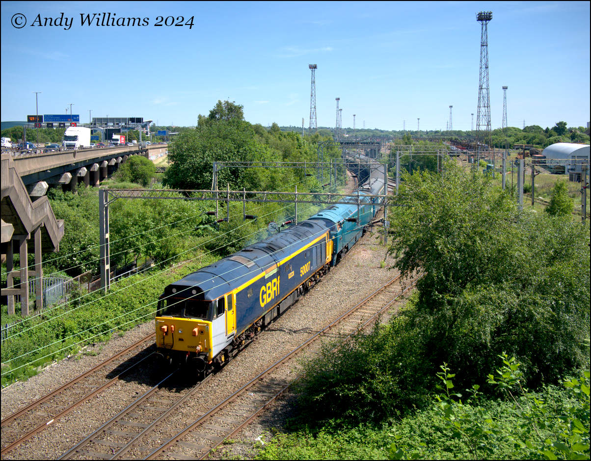 BescotPlus - 50007 and D1015 at Bescot